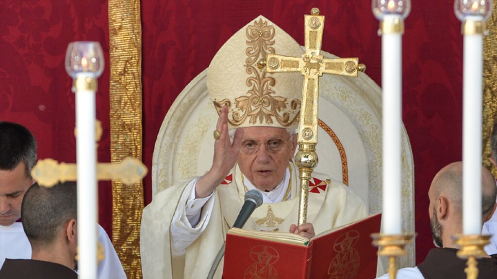 Pope Benedict: Holy Roman 'Church of God'? | theTrumpet.com