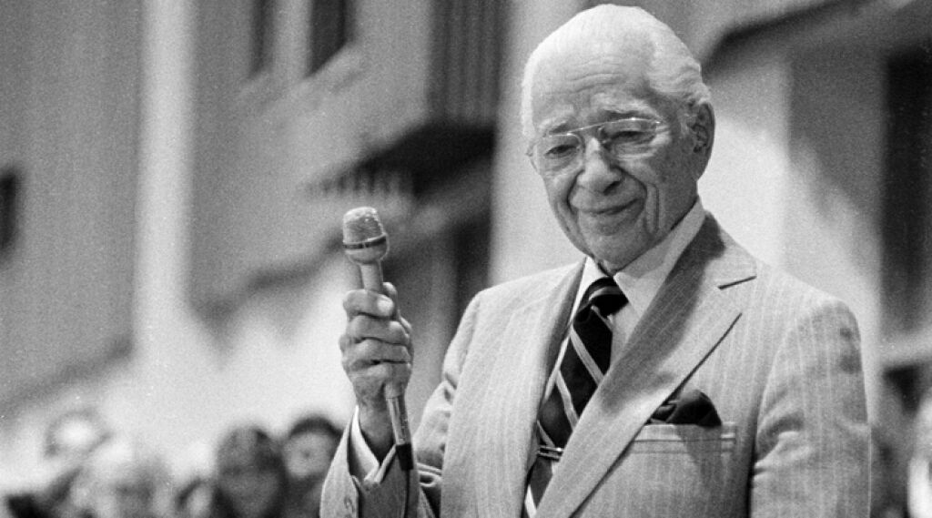 The Night Herbert W. Armstrong Changed the World | theTrumpet.com