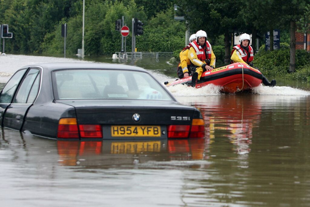 Torrential Rains Bring Flood of Miserable Conditions for Britain ...