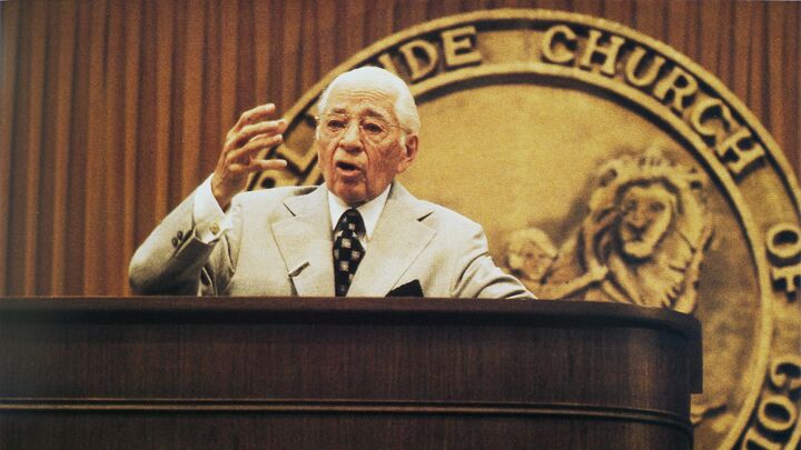 Who Was Herbert W. Armstrong? | theTrumpet.com
