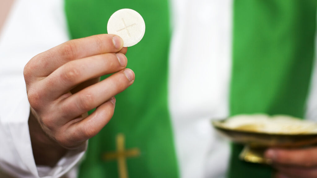 German Bishops Allow Communion for Protestant Spouses | theTrumpet.com