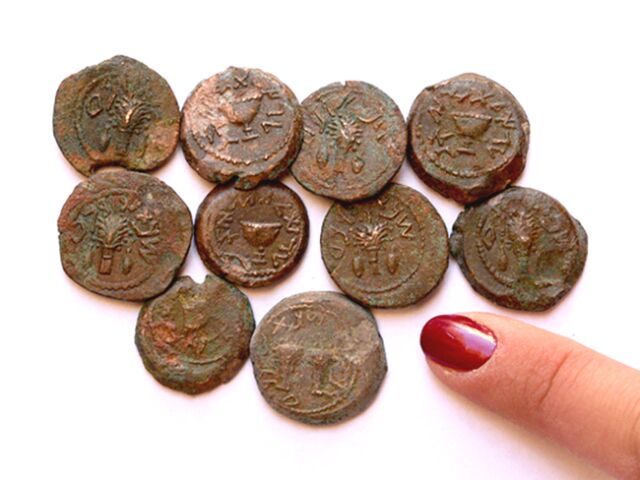 Rare Jewish Revolt Coins Discovered in Jerusalem Cave | theTrumpet.com