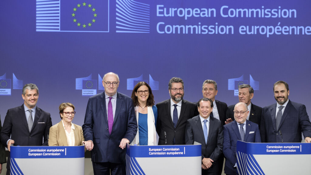 Why You Need to Know About This Historic New Trade Deal | theTrumpet.com