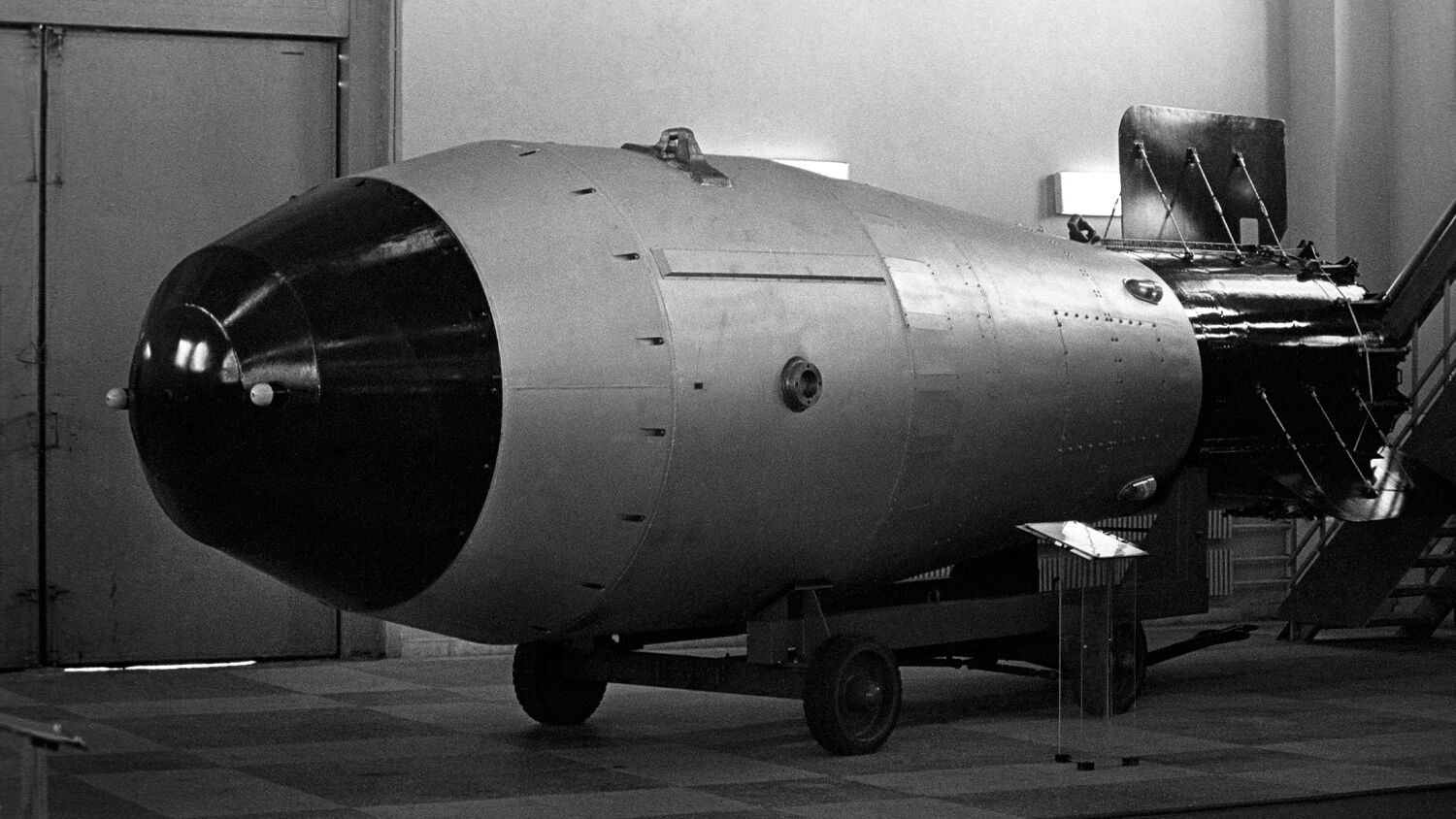 Russia Declassifies Footage of Most Powerful Nuclear Bomb in History ...