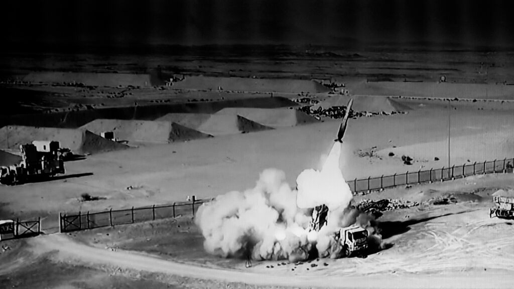 Iran Debuts New Precision-Guided Missiles | theTrumpet.com