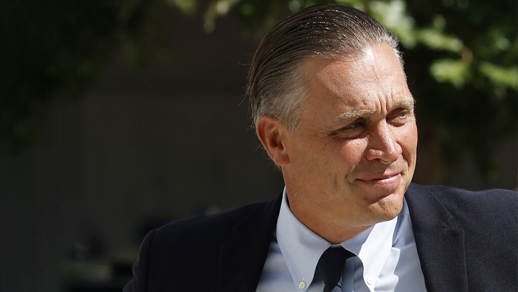 DOJ Tries to Arrest Devon Archer Before He Testifies on Biden-Bribe ...